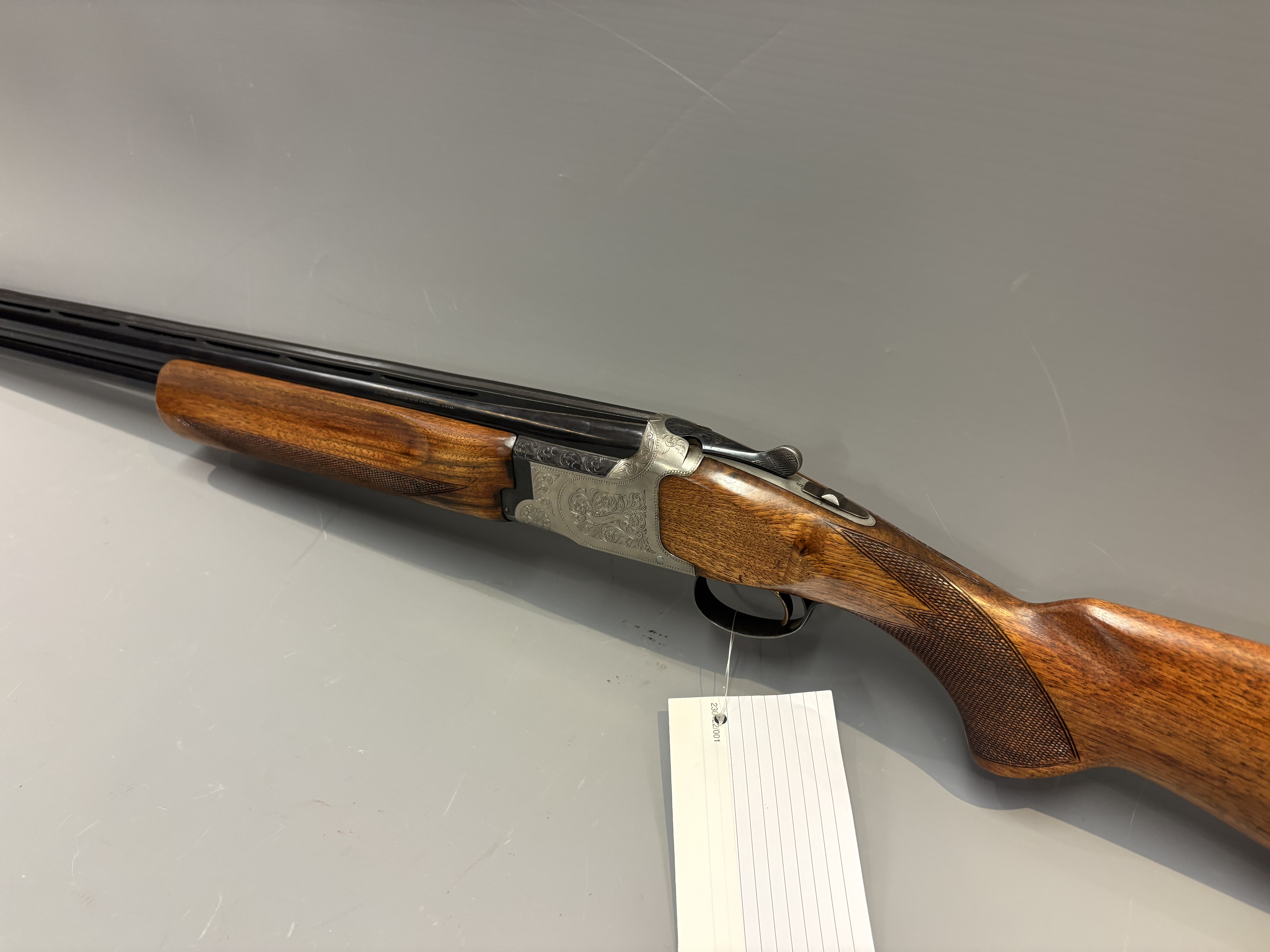 Gun